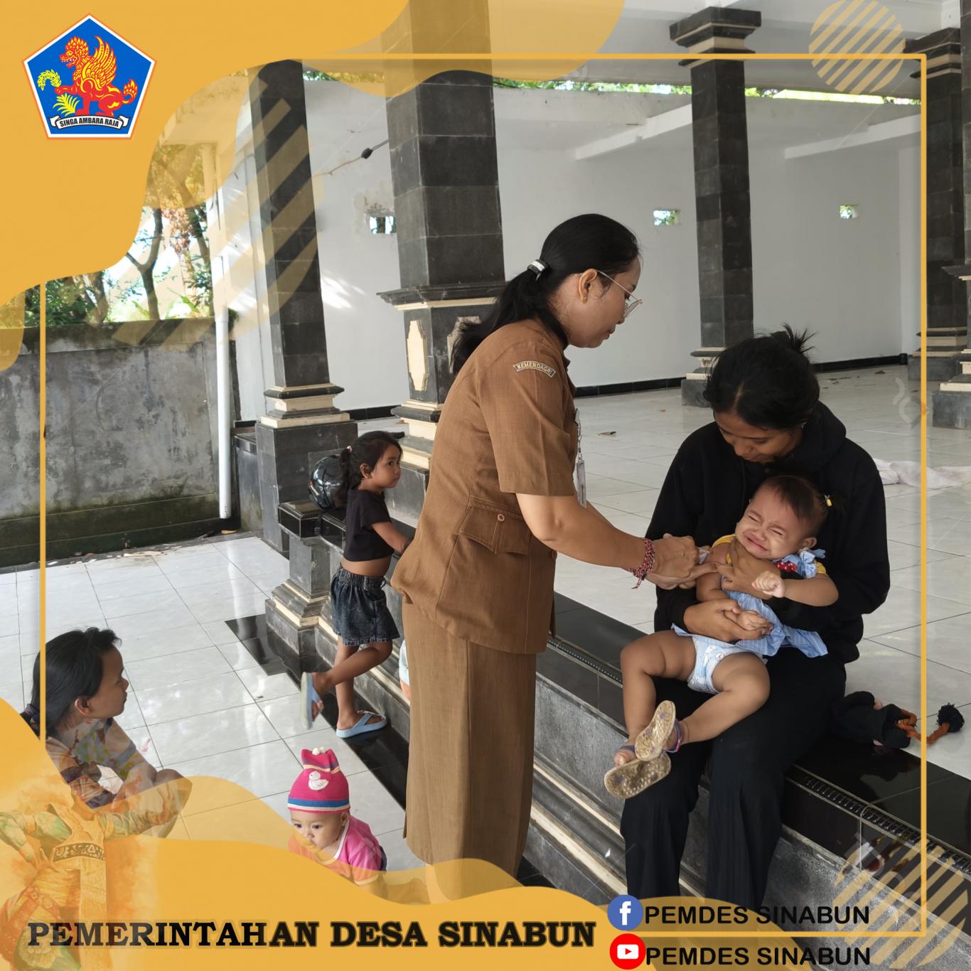 Imunisasi Di Wantilan Desa Adat Sinabun - Website Desa Sinabun